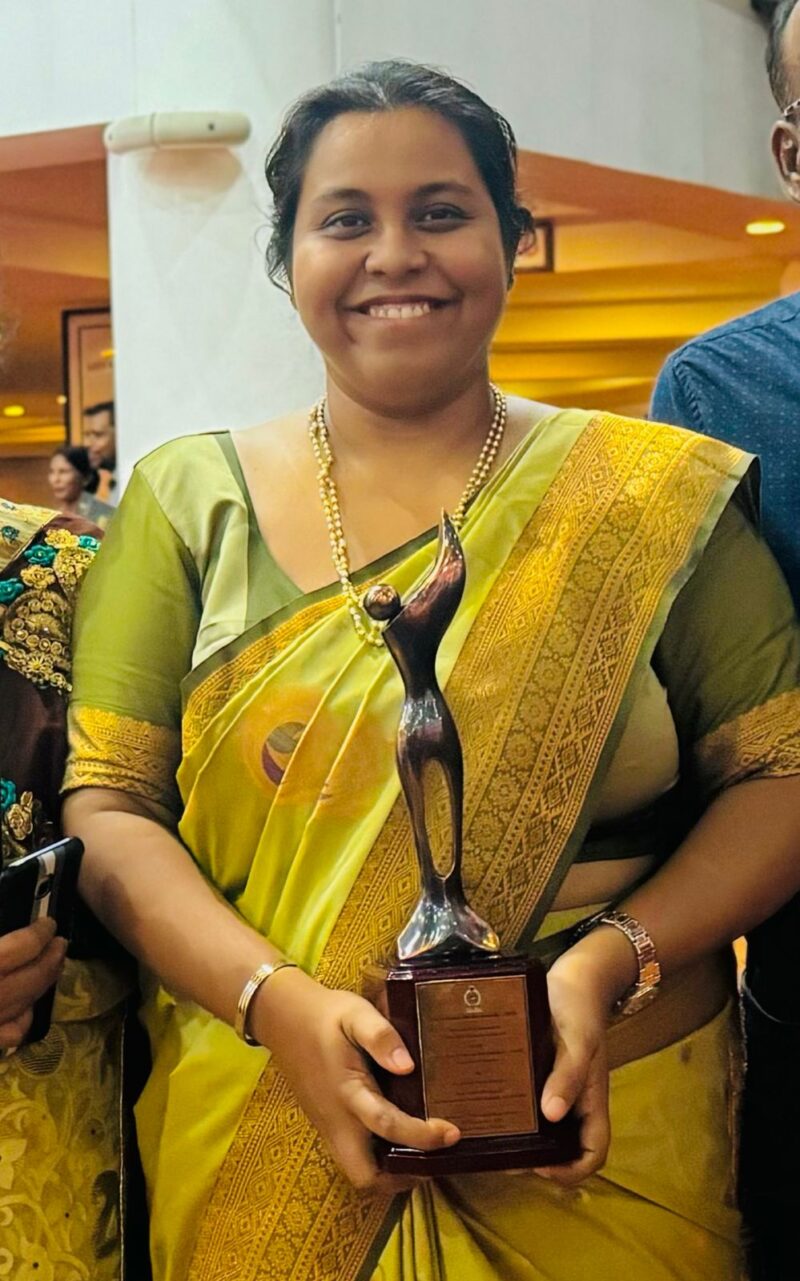 Viduni Basnayake Receives National Recognition at the Presidential Media Awards 2025 ‣ Faculty ...